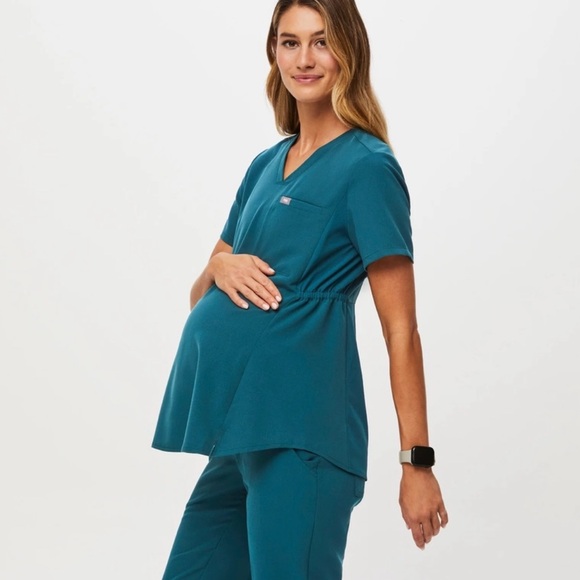 Figs | Tops | Figs Octavia Maternity Scrub Top With Chest Pocket Size ...